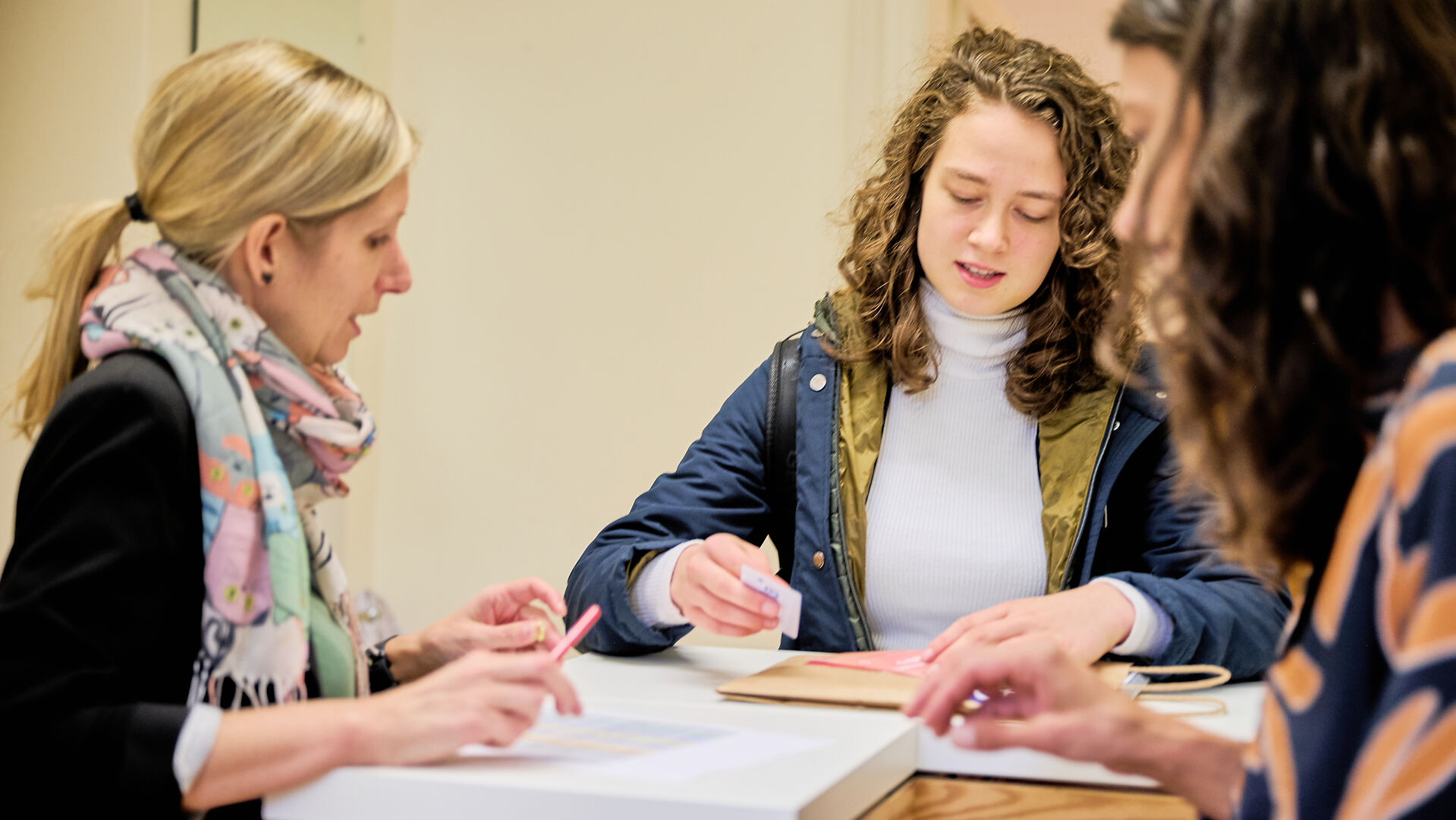 Enrollment and ID card - Stella Vorarlberg